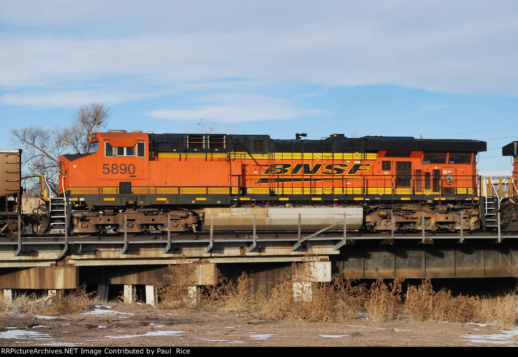 BNSF 5890
